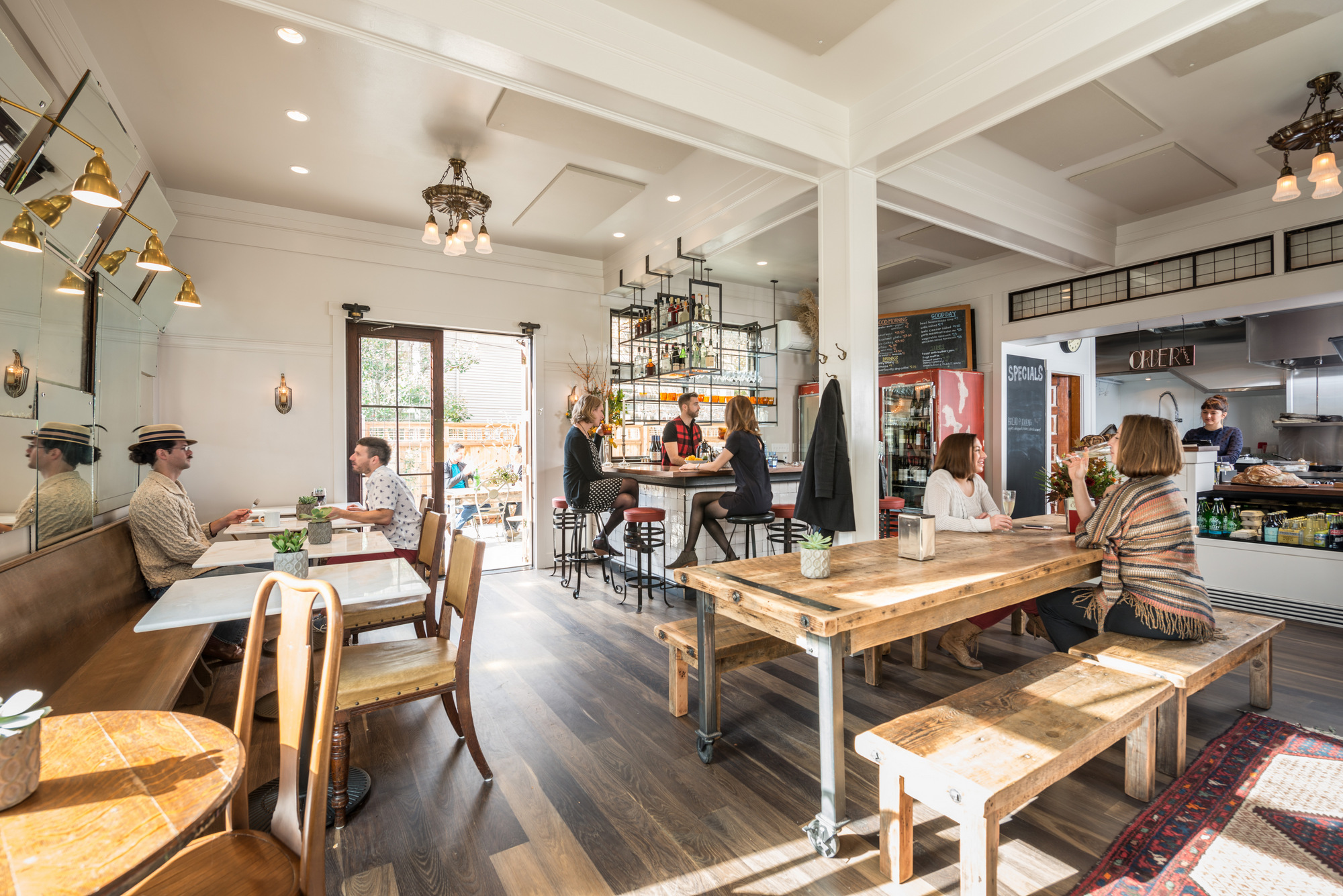 Harry's Fine Foods - Hospitality Snapshots