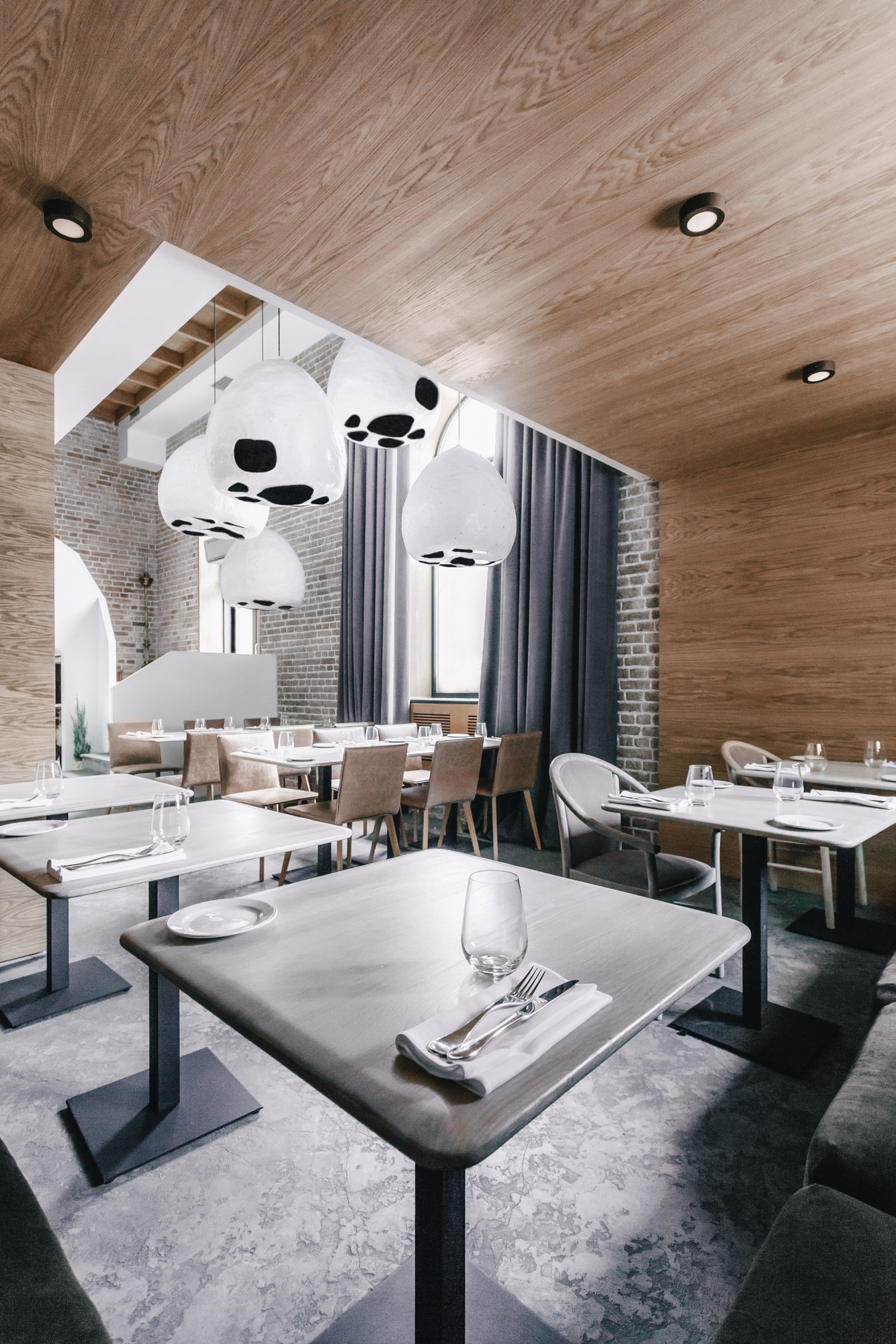 Ibsen Fish Restaurant - Hospitality Snapshots