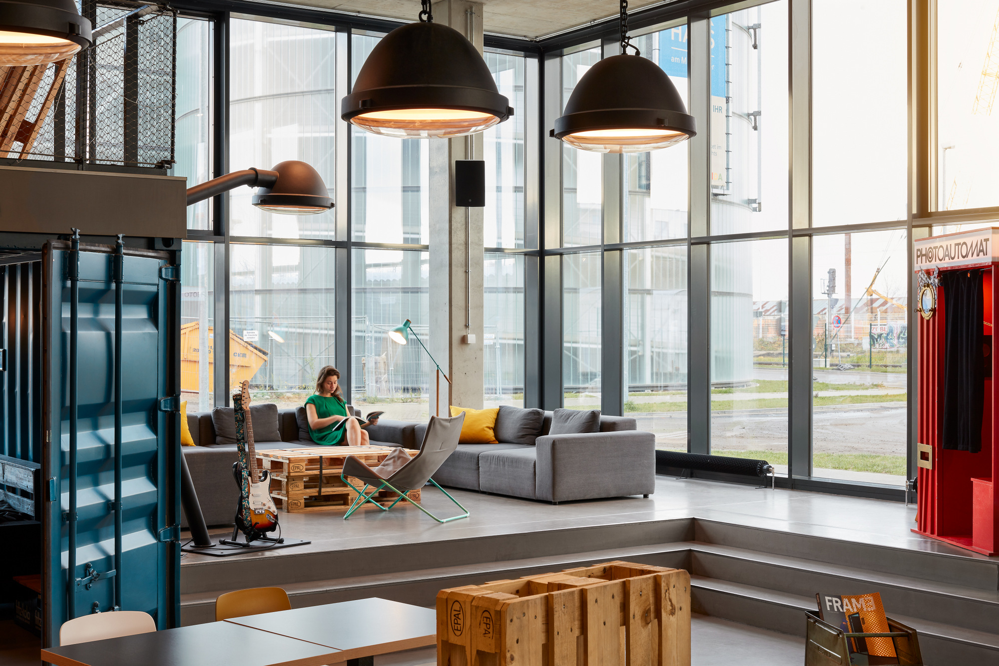 Dock Inn Hostel - Hospitality Snapshots