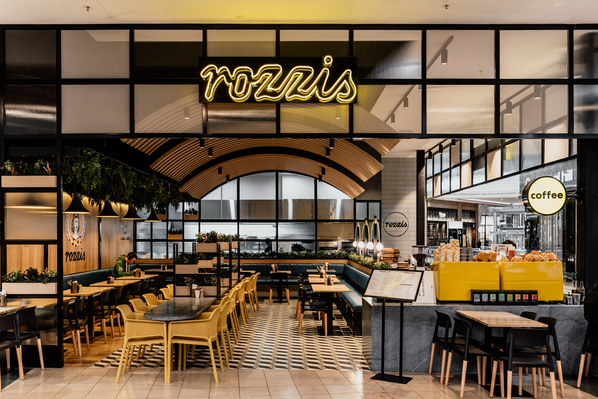 Rozzi's - Chadstone Shopping Centre - Hospitality Snapshots