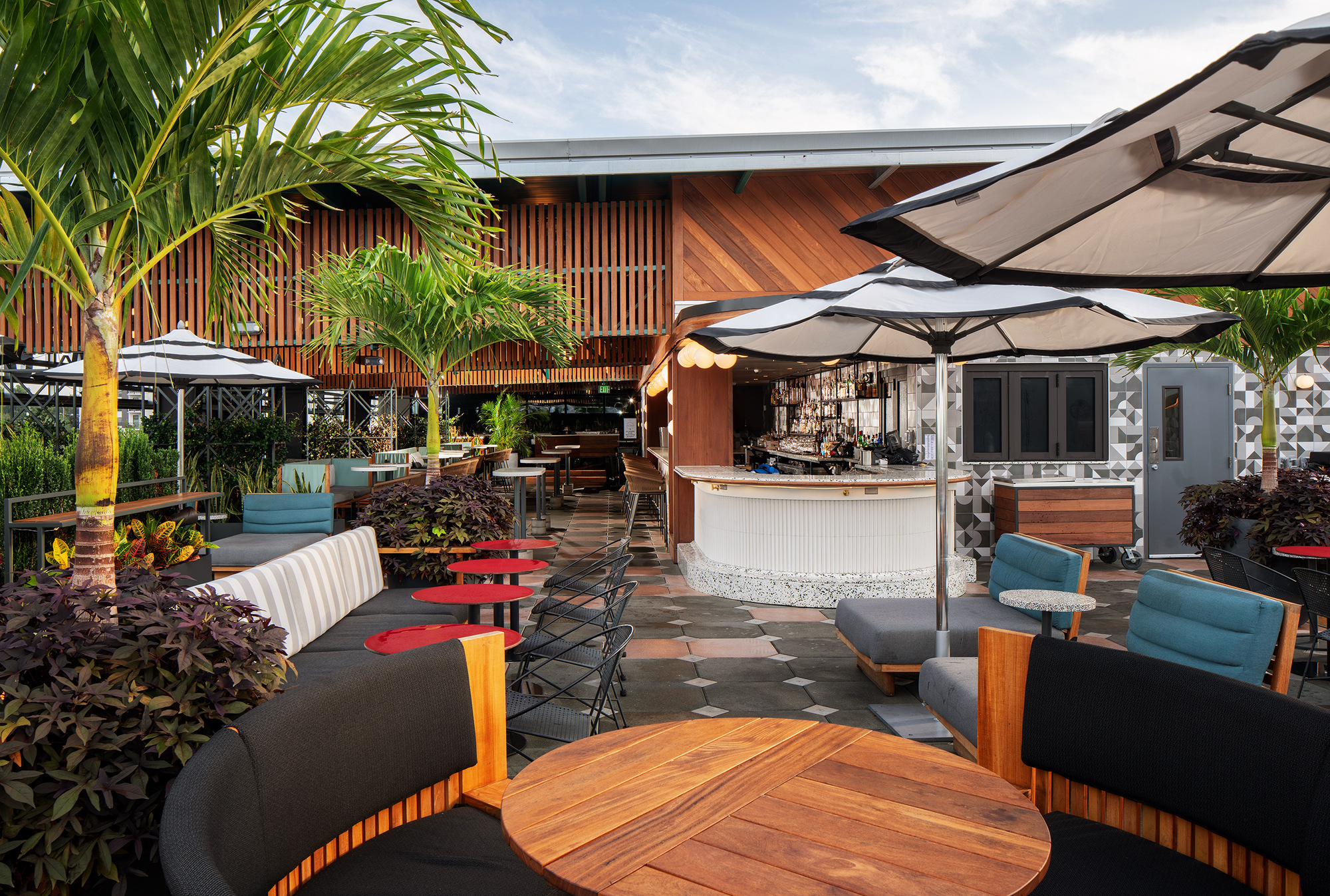 M.Bird - Hospitality Snapshots