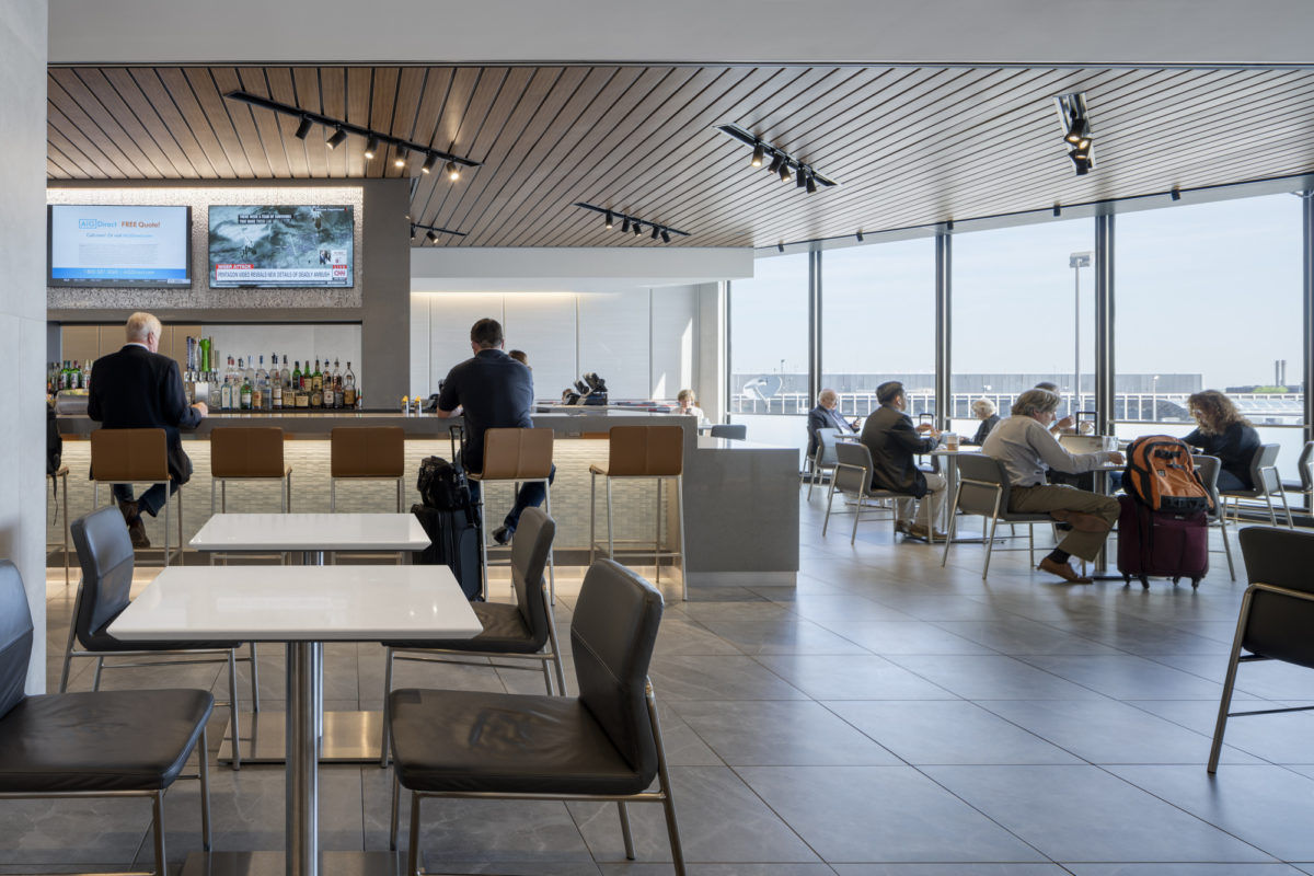 American Airlines Admirals Club + Flagship Lounge - Hospitality Snapshots