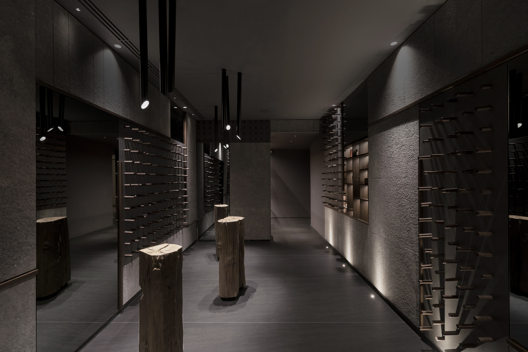 Cinc Sentits - Hospitality Snapshots