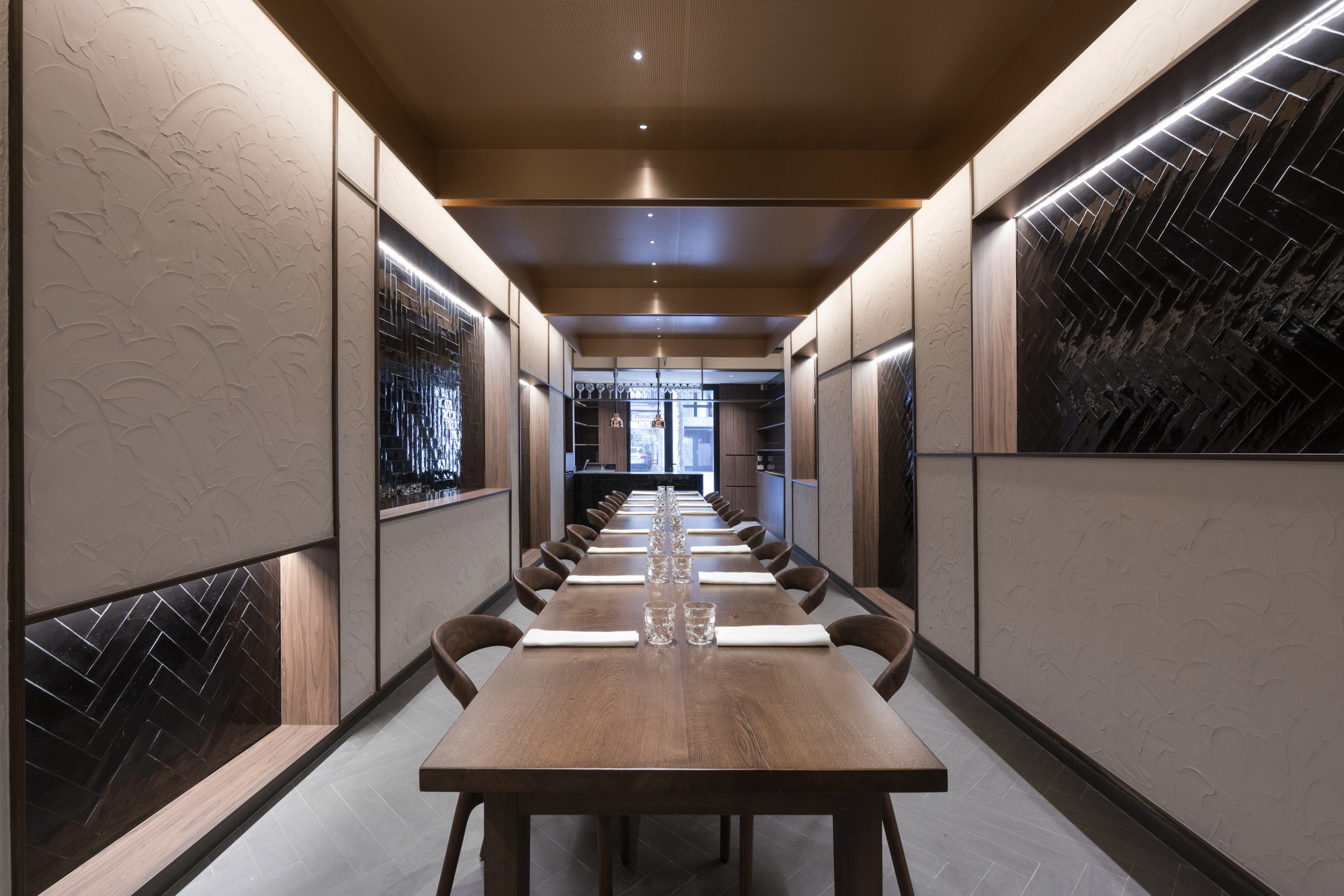 Cinc Sentits - Hospitality Snapshots