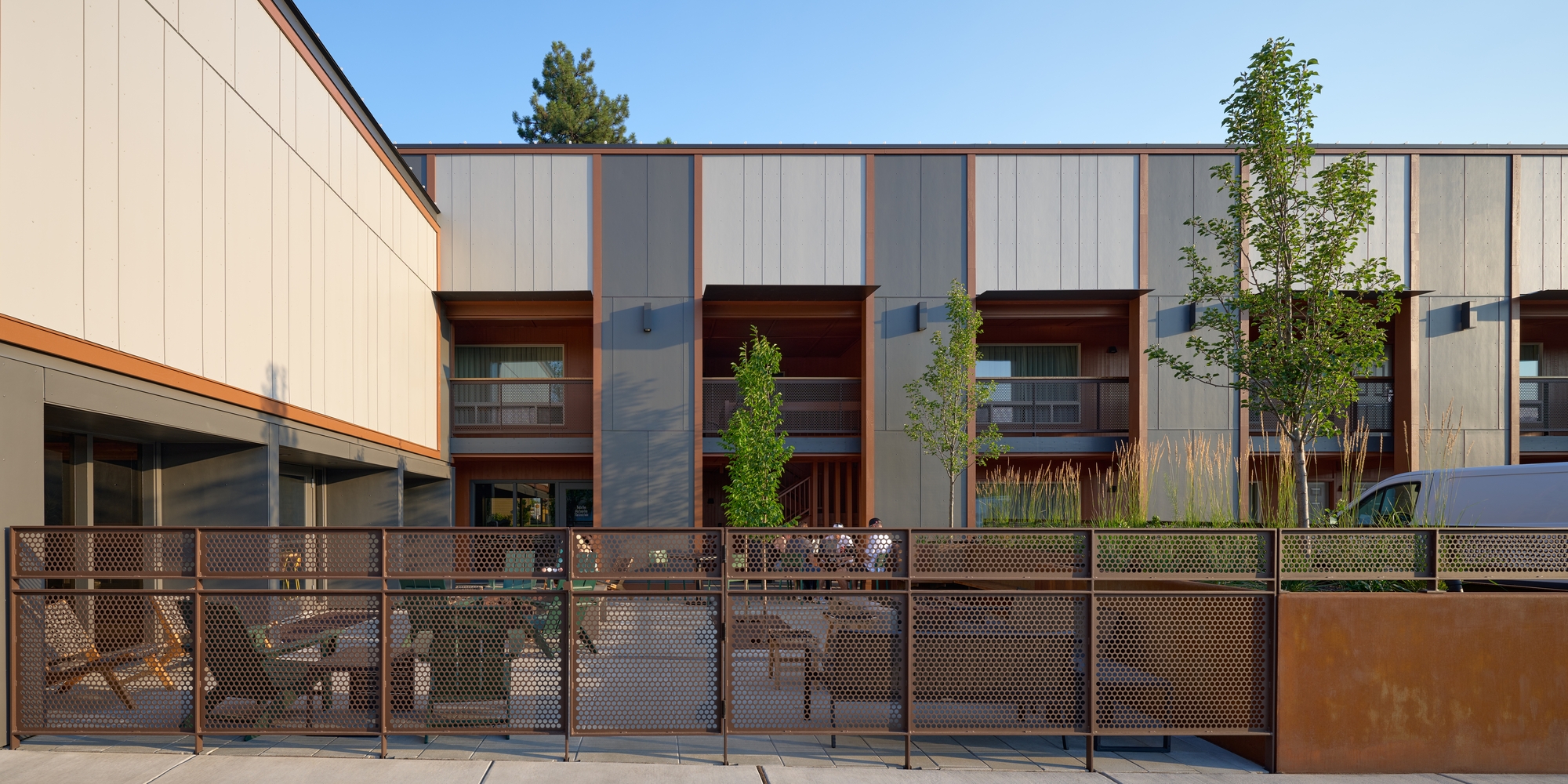 Signature Inn Bend - Hospitality Snapshots