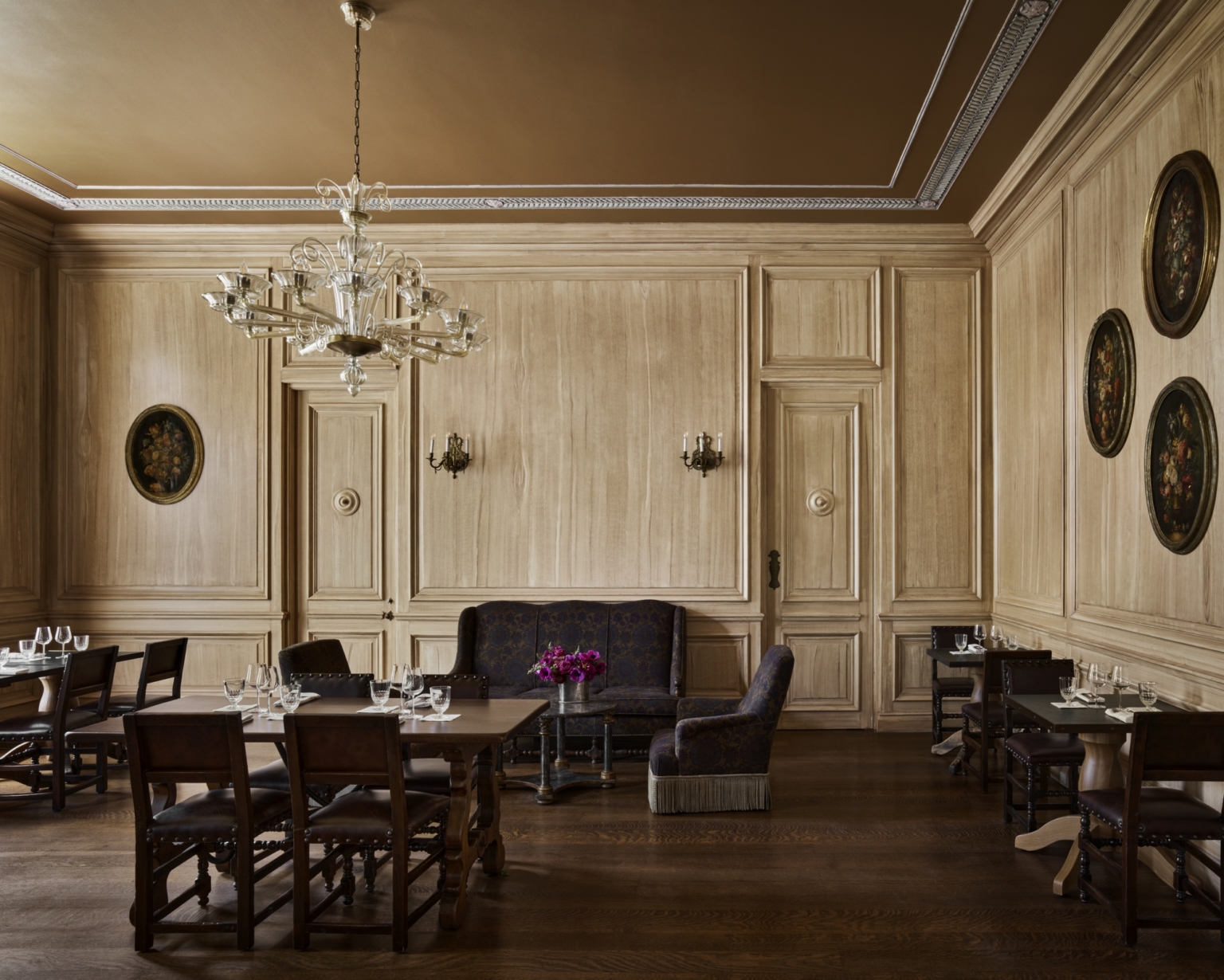 Commodore Perry Estate - Hospitality Snapshots