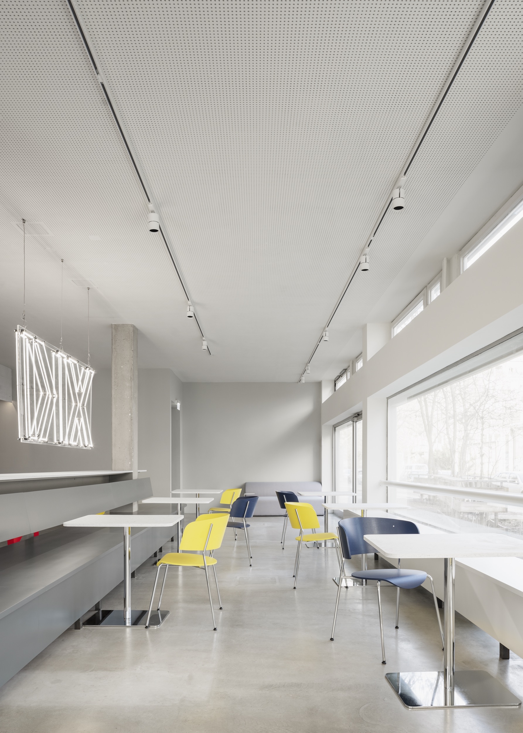 Café Dix - Hospitality Snapshots