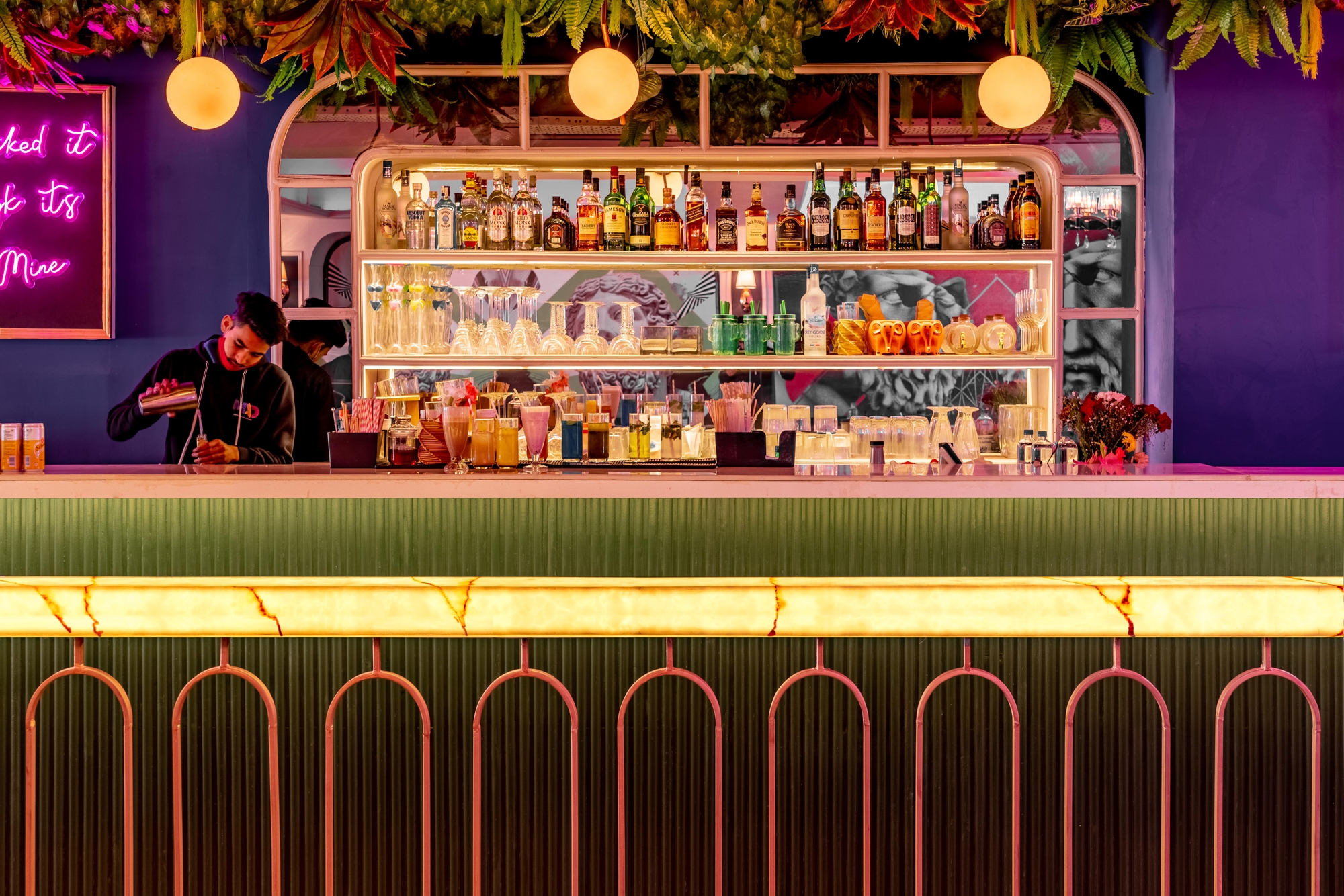 MAD Bar and Restaurant - Hospitality Snapshots
