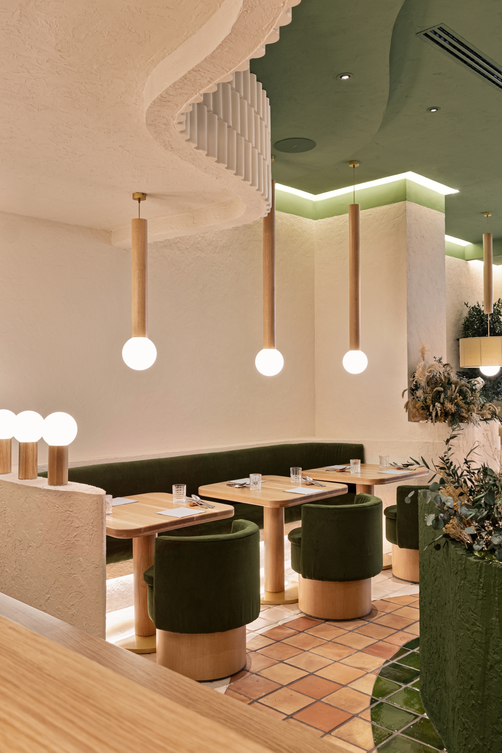 Pukkel Restaurant - Hospitality Snapshots