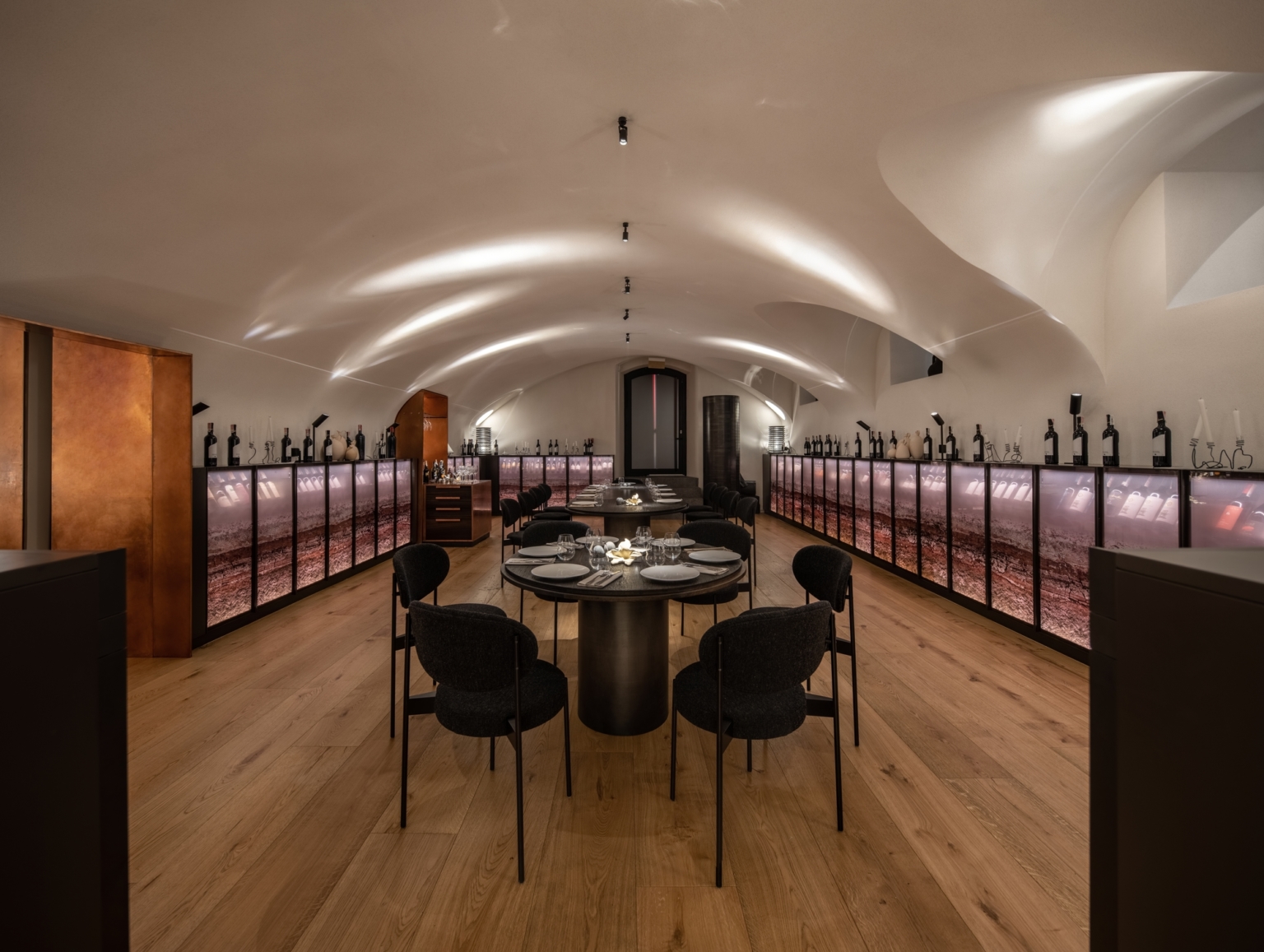 Samna Restaurant - Hospitality Snapshots