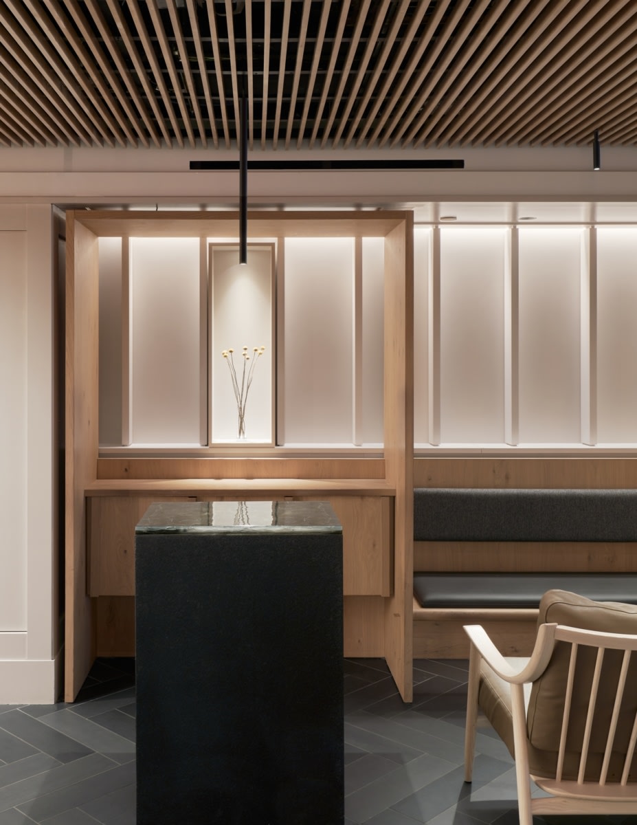 Wolf Restaurant - Hospitality Snapshots