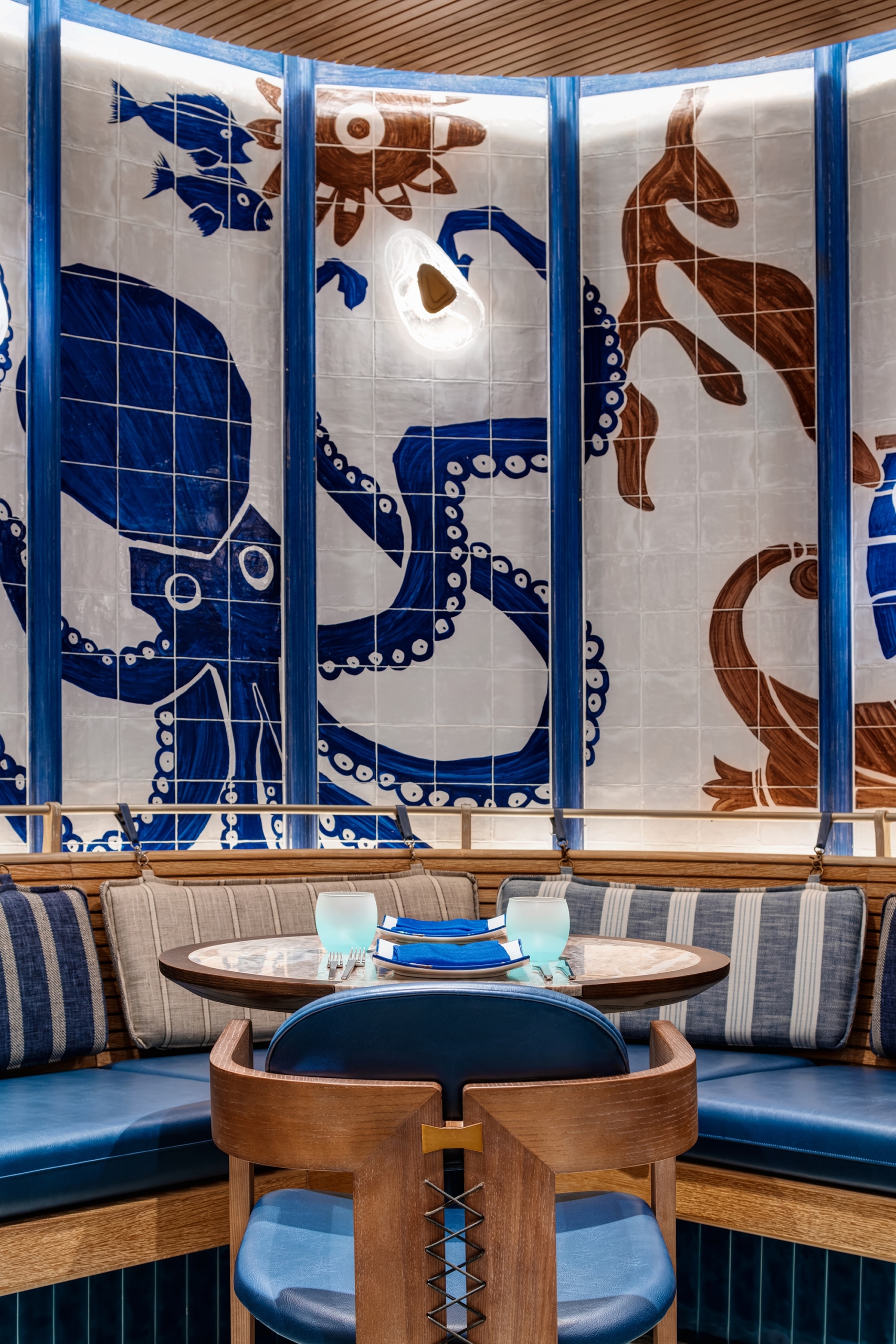 THE HUNTER Restaurant - Hospitality Snapshots