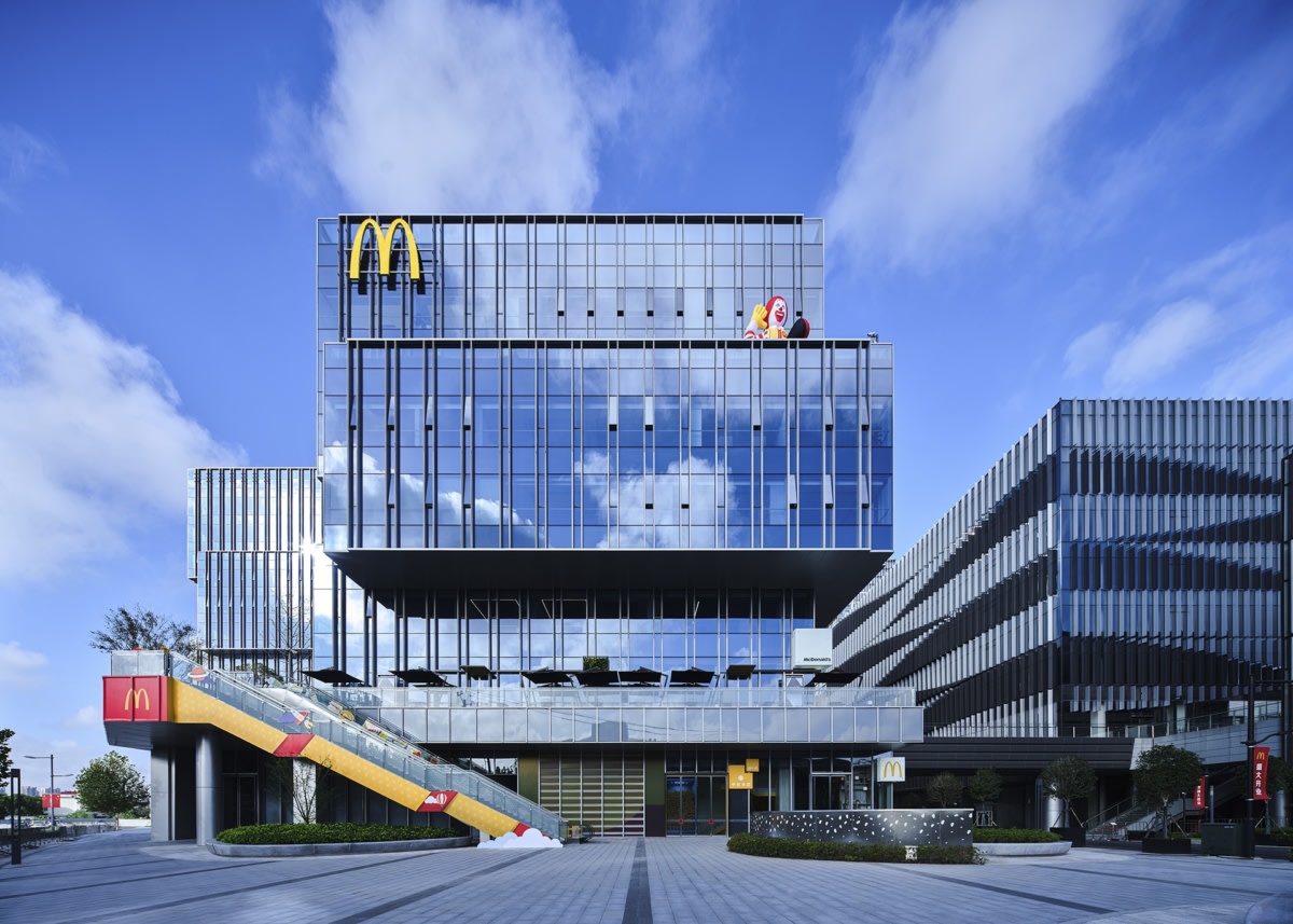 McDonald’s CUBE Flagship Restaurant Shanghai - Hospitality Snapshots