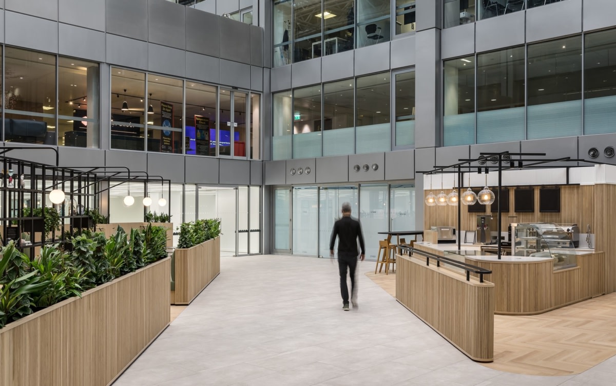 Sky Lobby at 111 Buckingham Palace Road - Hospitality Snapshots