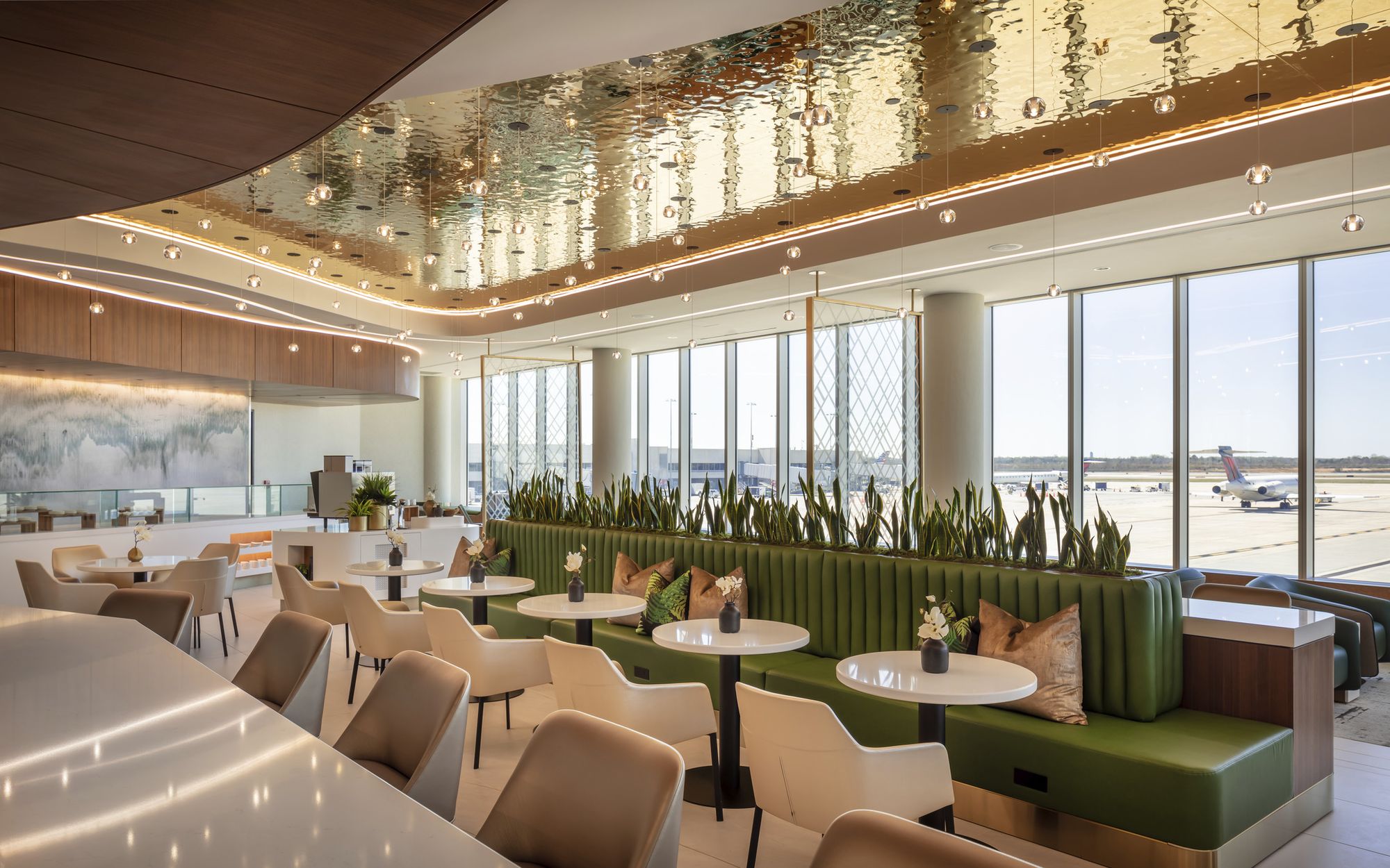 The Club CLT at Charlotte Douglas International Airport - Hospitality ...