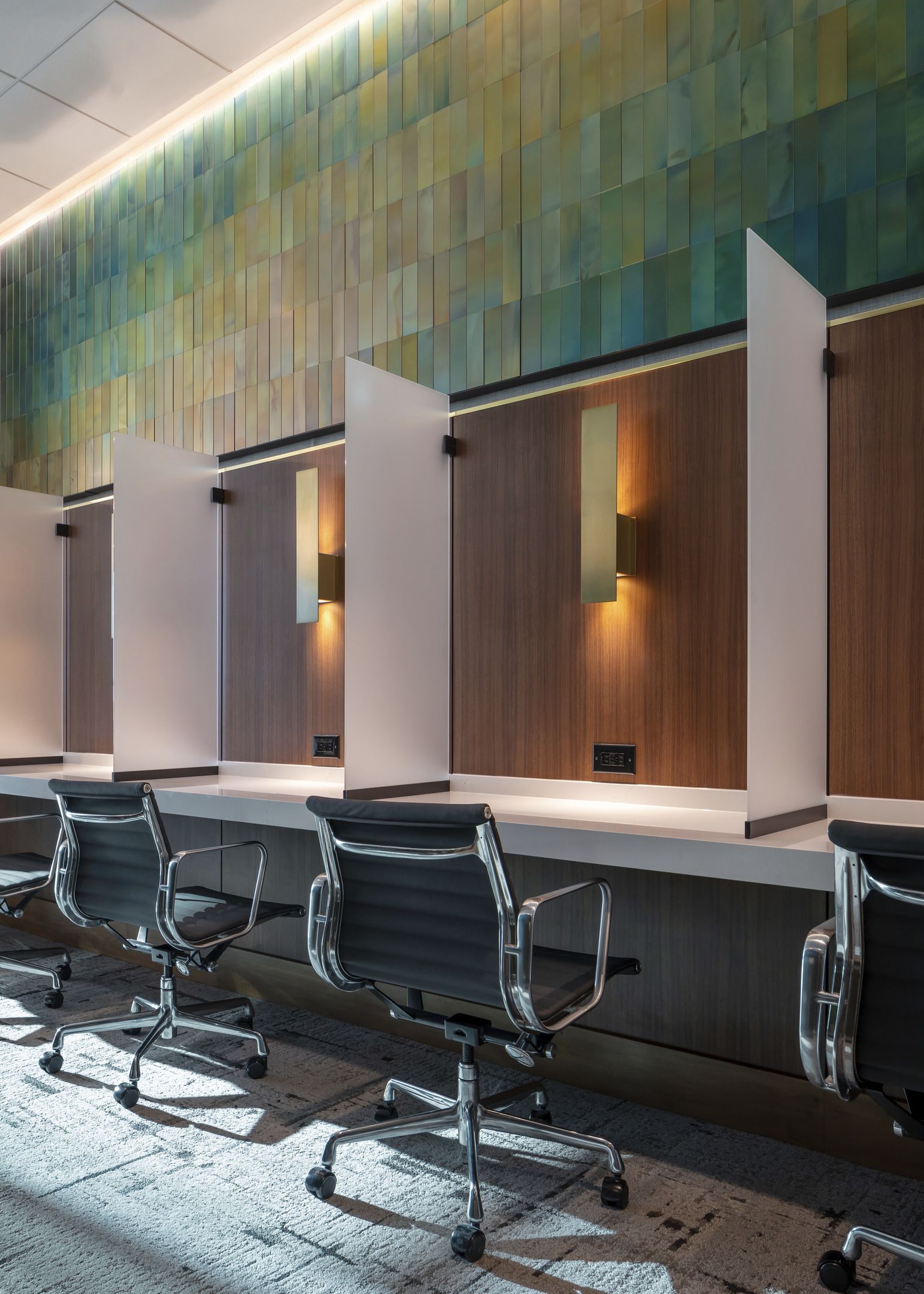 The Club CLT at Charlotte Douglas International Airport - Hospitality ...