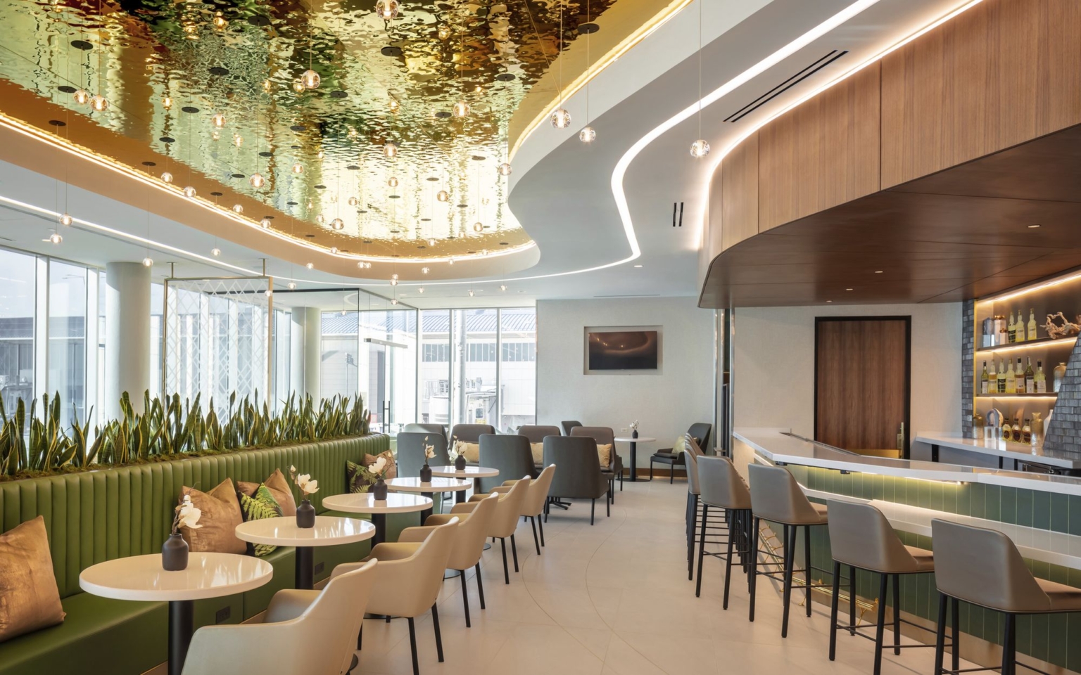 The Club CLT at Charlotte Douglas International Airport - Hospitality ...