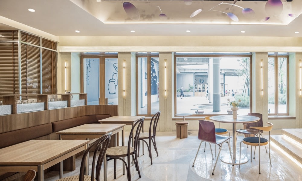 Rainy Winy Bistro - Hospitality Snapshots