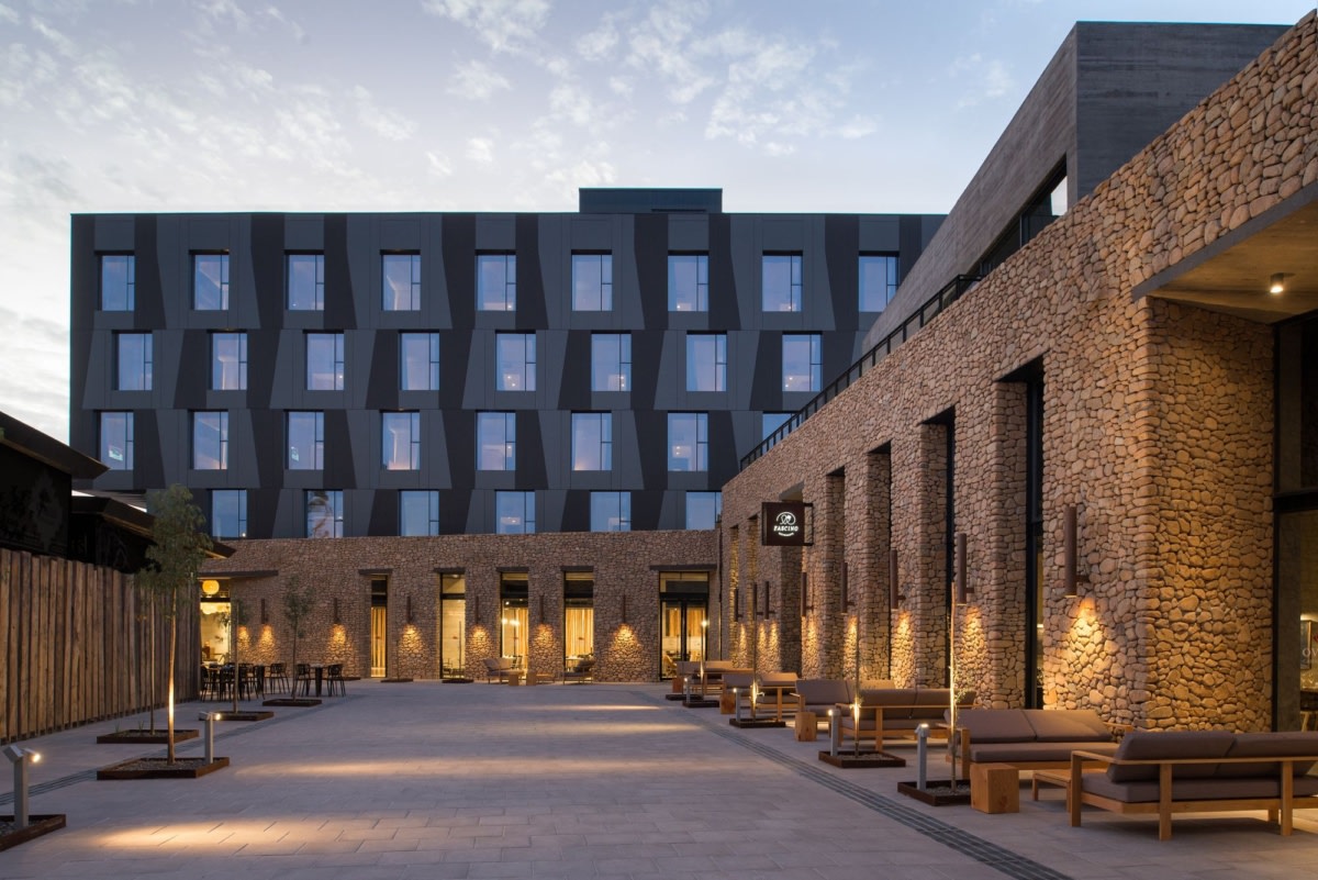 Ovalle Casino & Hotel - Hospitality Snapshots