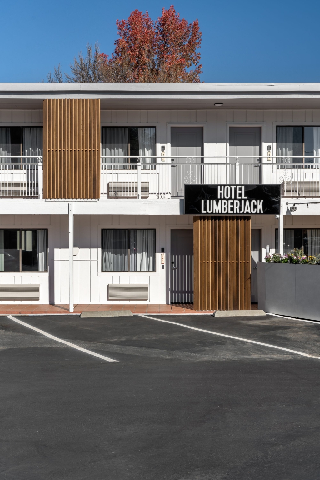 Hotel Lumberjack - Hospitality Snapshots