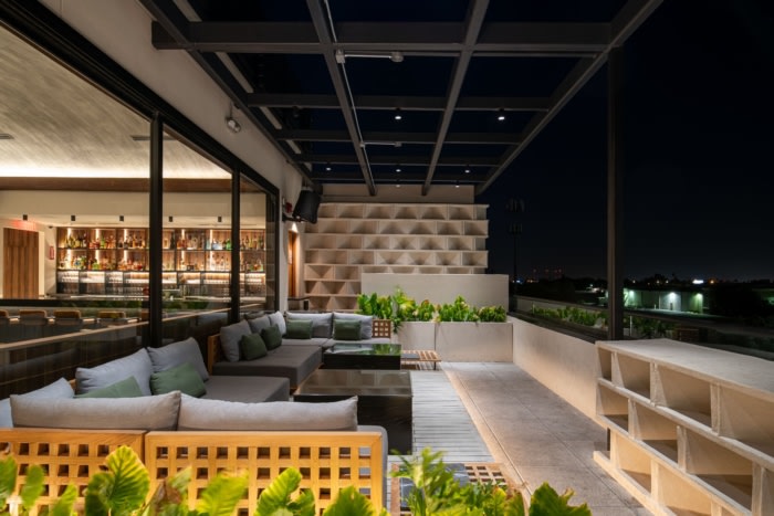 Toloa Rooftop Bar - Hospitality Snapshots