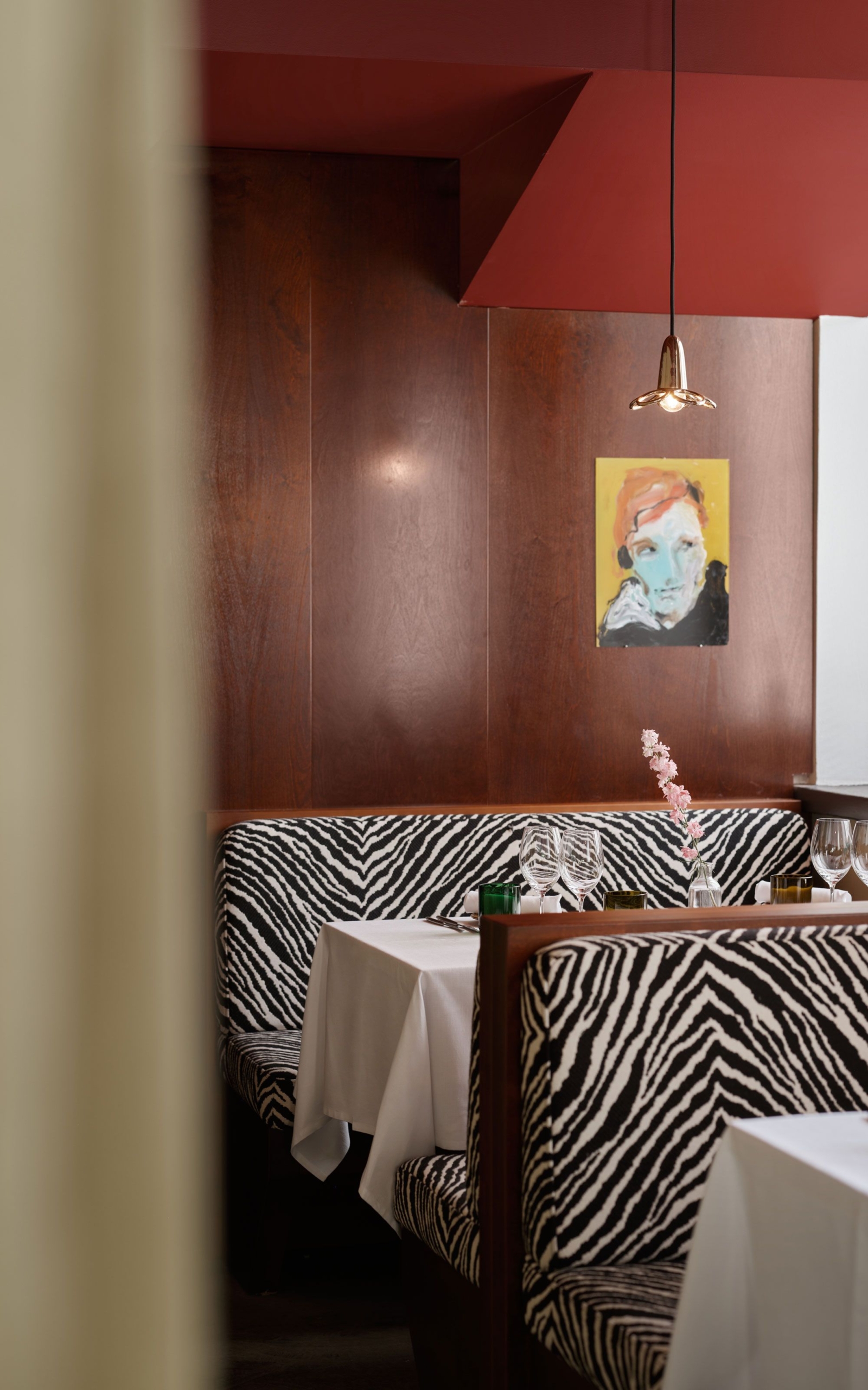 Le CouCou Vert Restaurant - Hospitality Snapshots