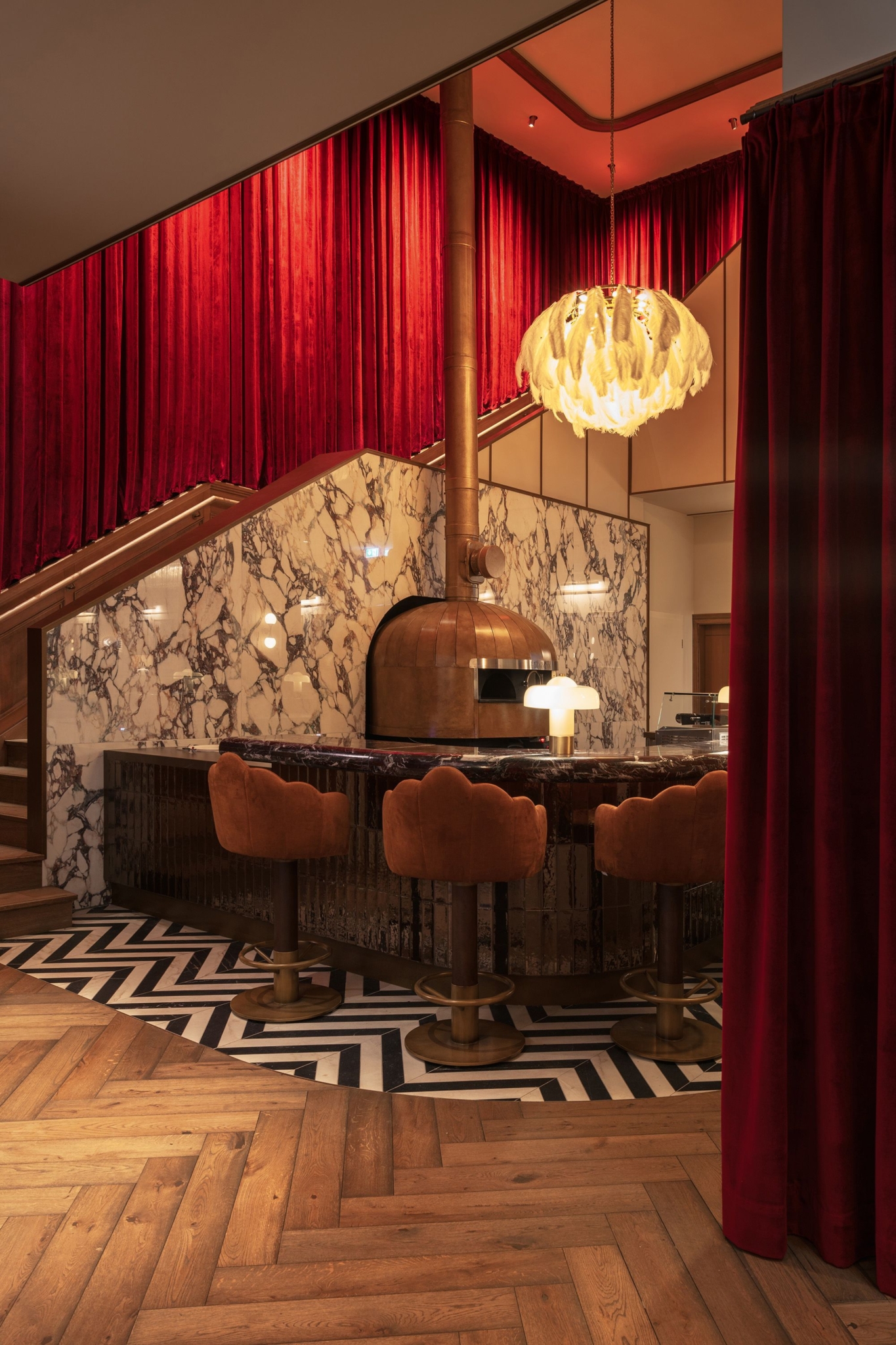 EAT Grill & Bar - Hospitality Snapshots