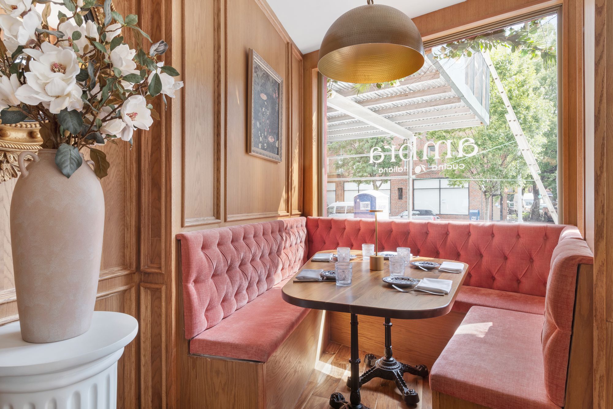 Ambra Restaurant - Hospitality Snapshots