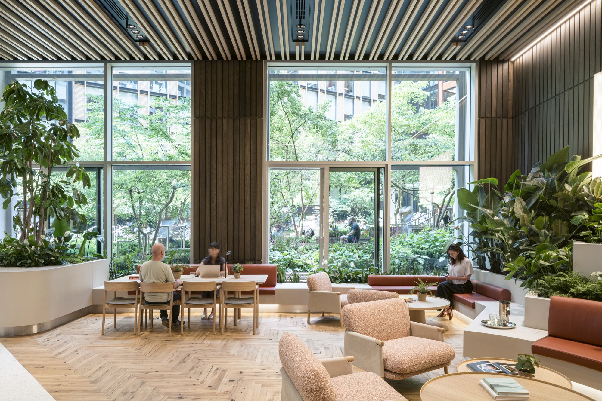 2 Pancras Square Amenity Spaces - Hospitality Snapshots