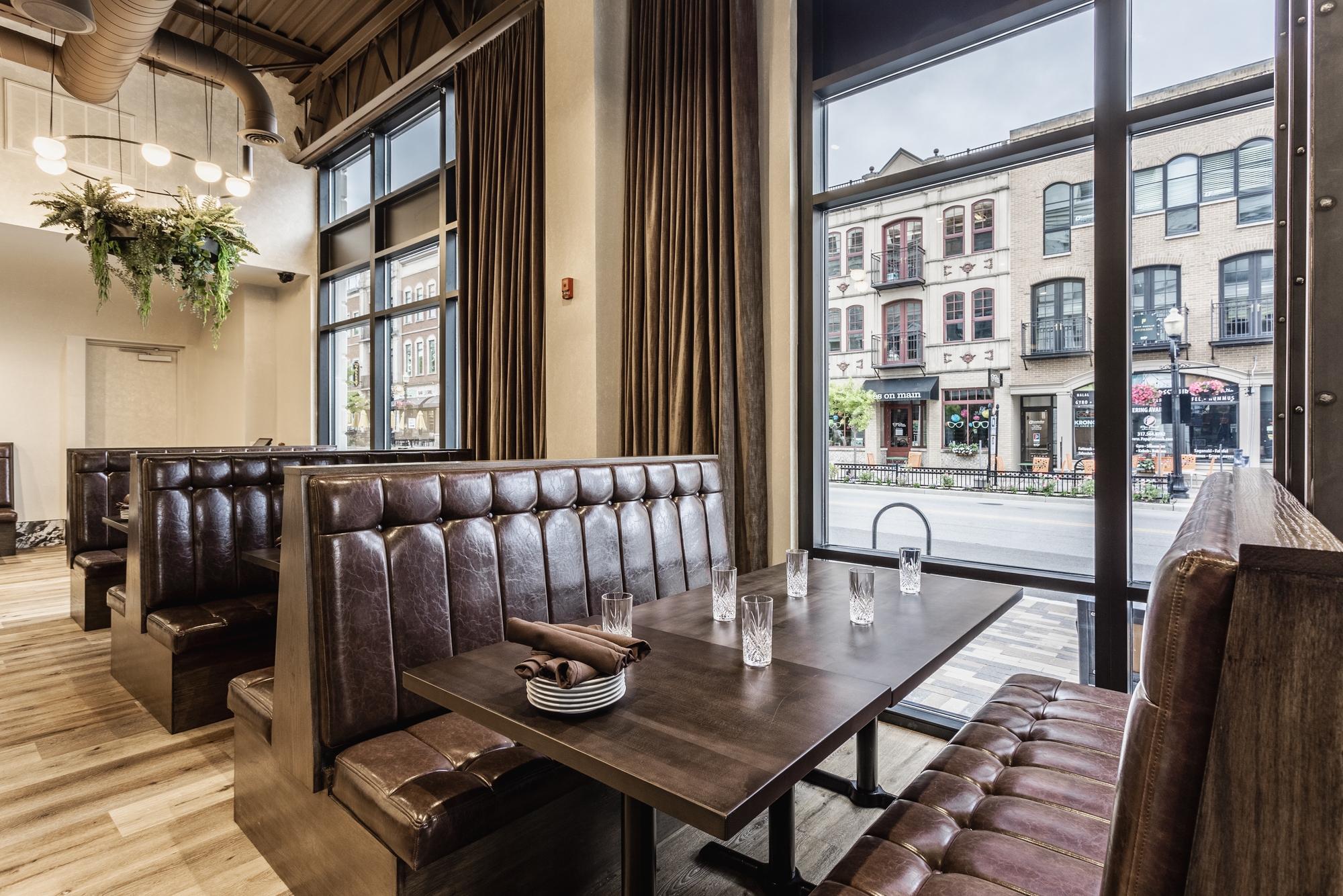 TRE Restaurant - Hospitality Snapshots