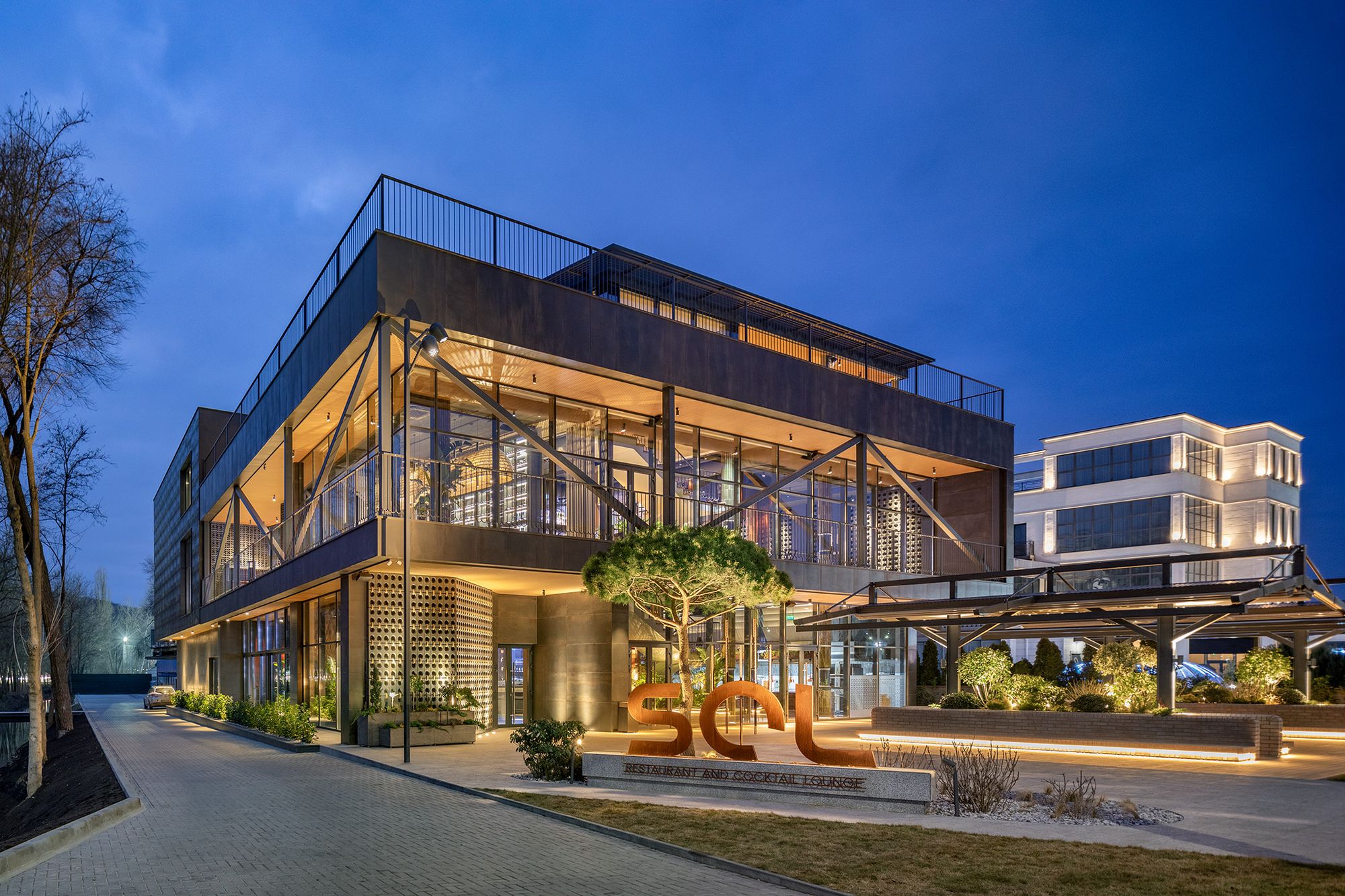 SOL Restaurant - Hospitality Snapshots