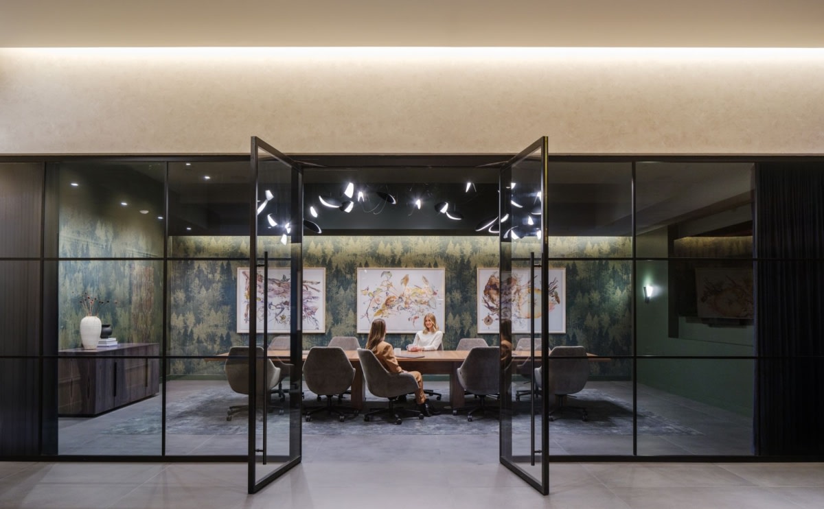 1900 Lawrence Amenity Space - Hospitality Snapshots